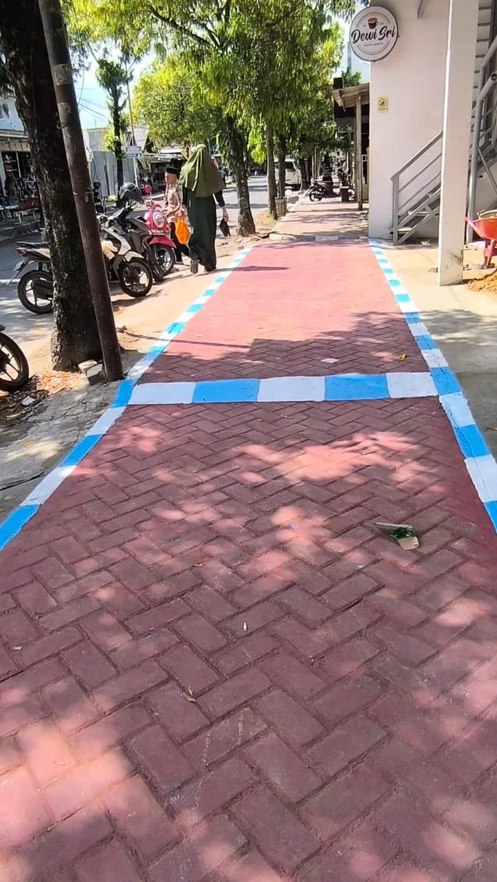 Toko Dewi Sri Kembali Perbarui Trotoar, Pemilik Minta Keadilan pada ...